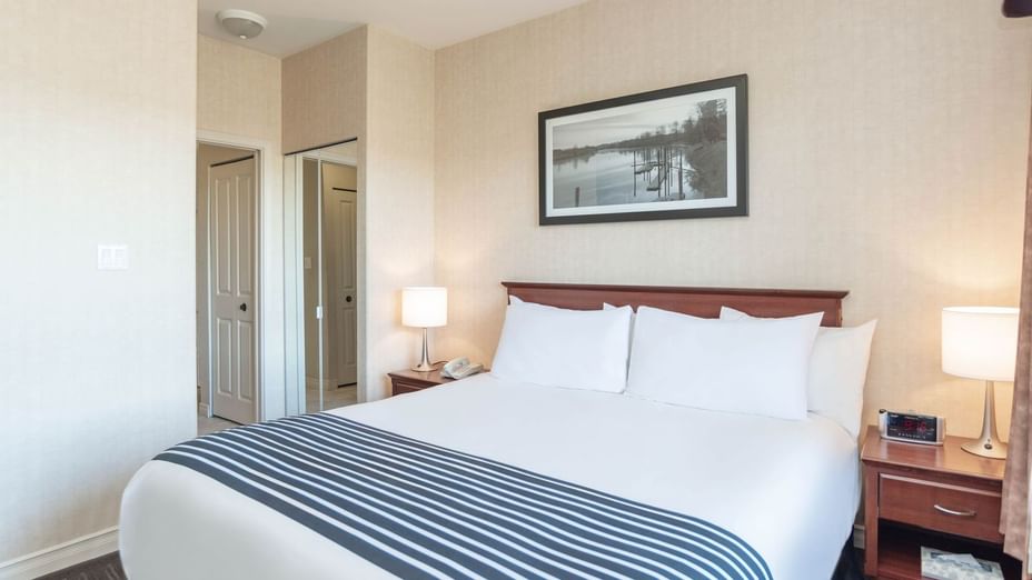 Penthouse Suite, 1 King, Sofa Bed, Kitchen, Top Floor | Sandman Surrey ...