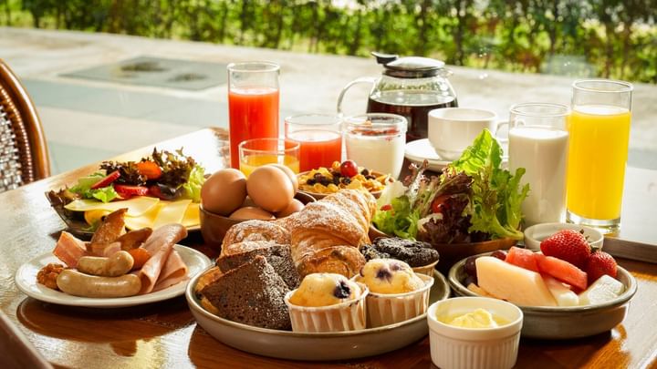 Buffet Breakfast | Crystal Café at Orchard Grand Court Singapore ...