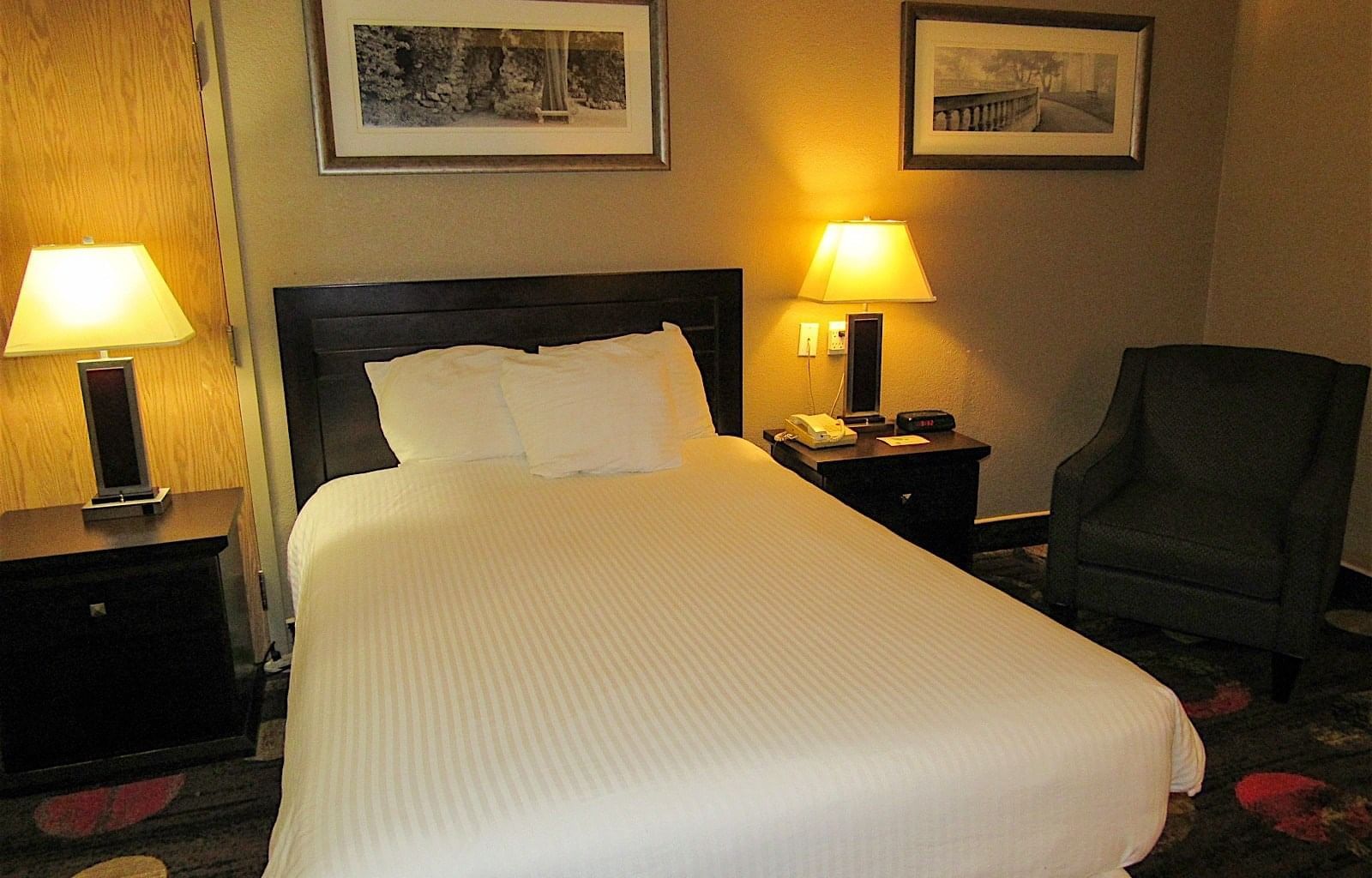 Downtown Parking & Amenities | Stonebridge Hotel