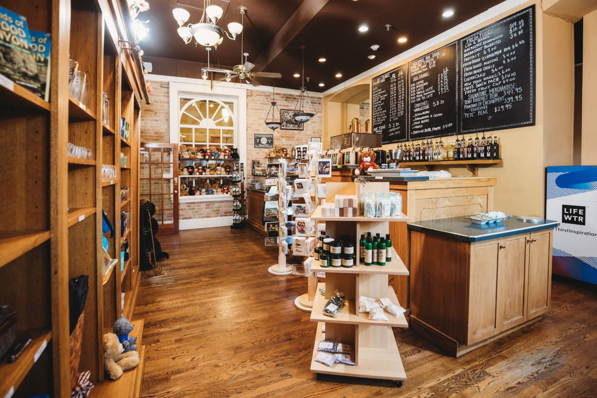 Legends Coffee & Gift Shop - Hotel Colorado