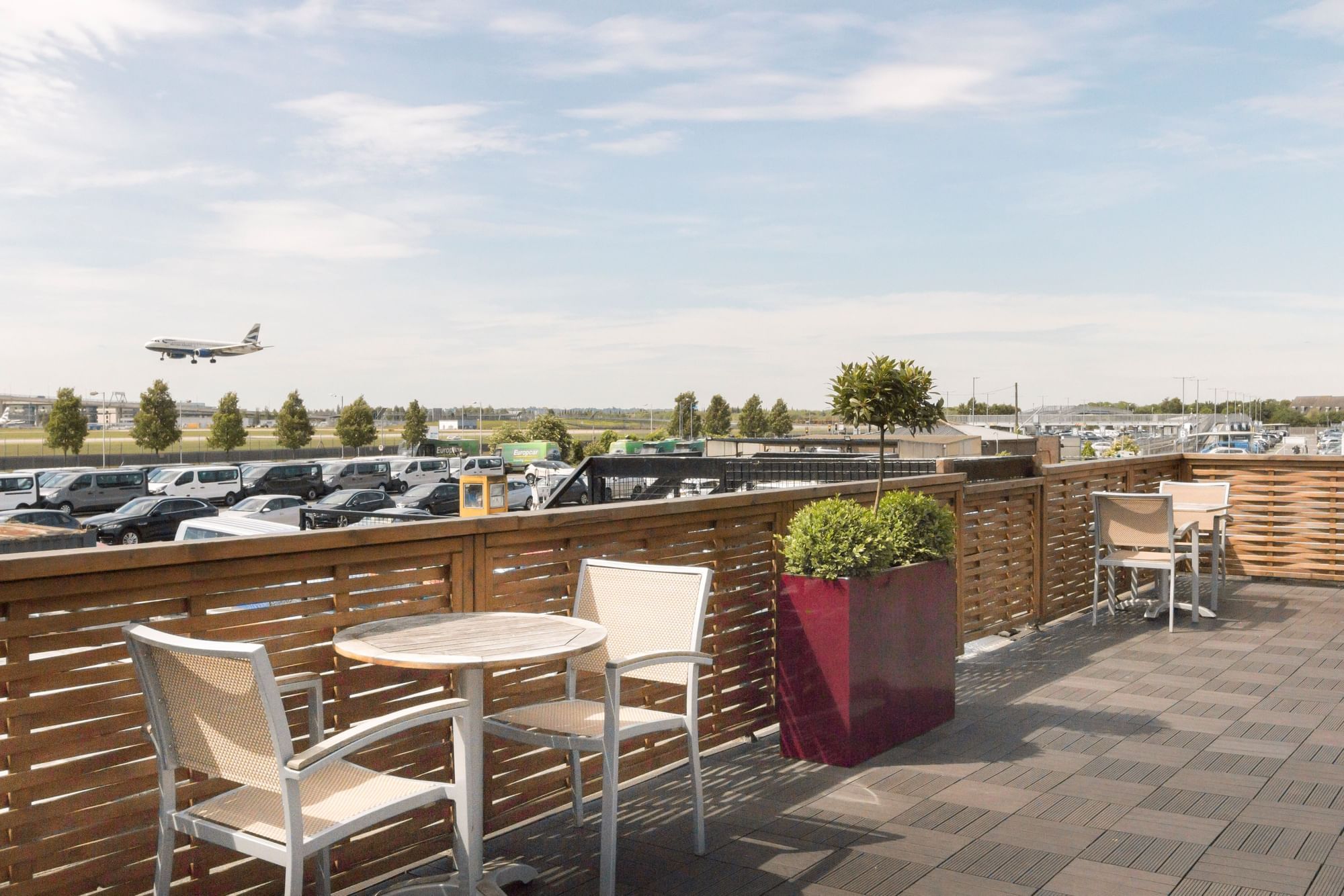 Heathrow Airport Hotels | Thistle London Heathrow Terminal 5