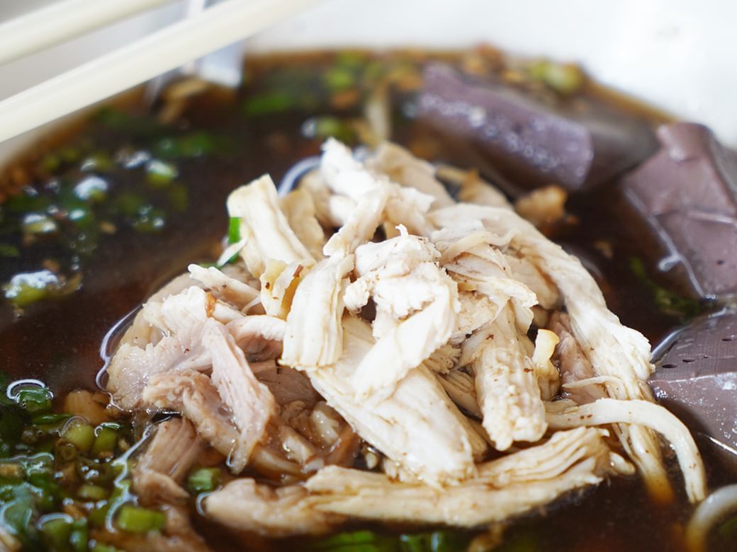 Charoenpoong Chicken Noodles Buriram | Restaurant near HOP INN Buriram