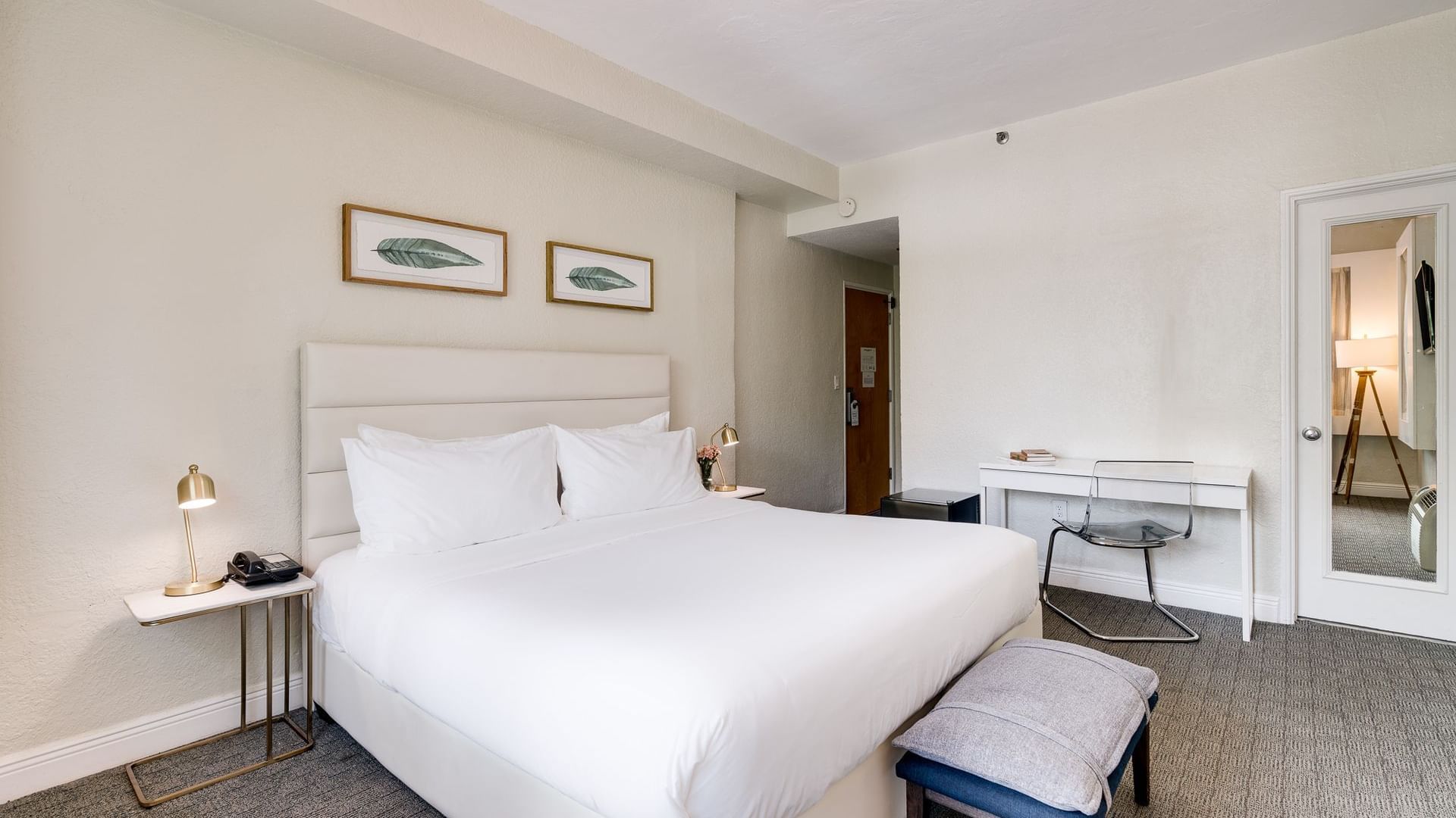 Standard King | Miami Beach Hotel Rooms & Suites