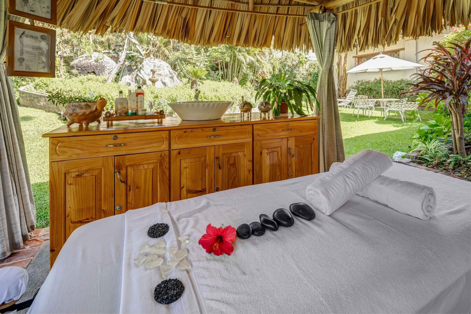 El Mejor Spa en el Lago de Atitlan - Regis Hotel & Spa