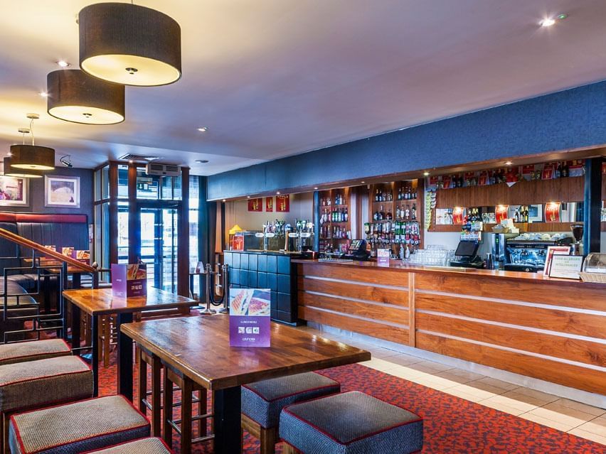 Coppin’s Bar | Dining & Drinks At City Hotel Derry