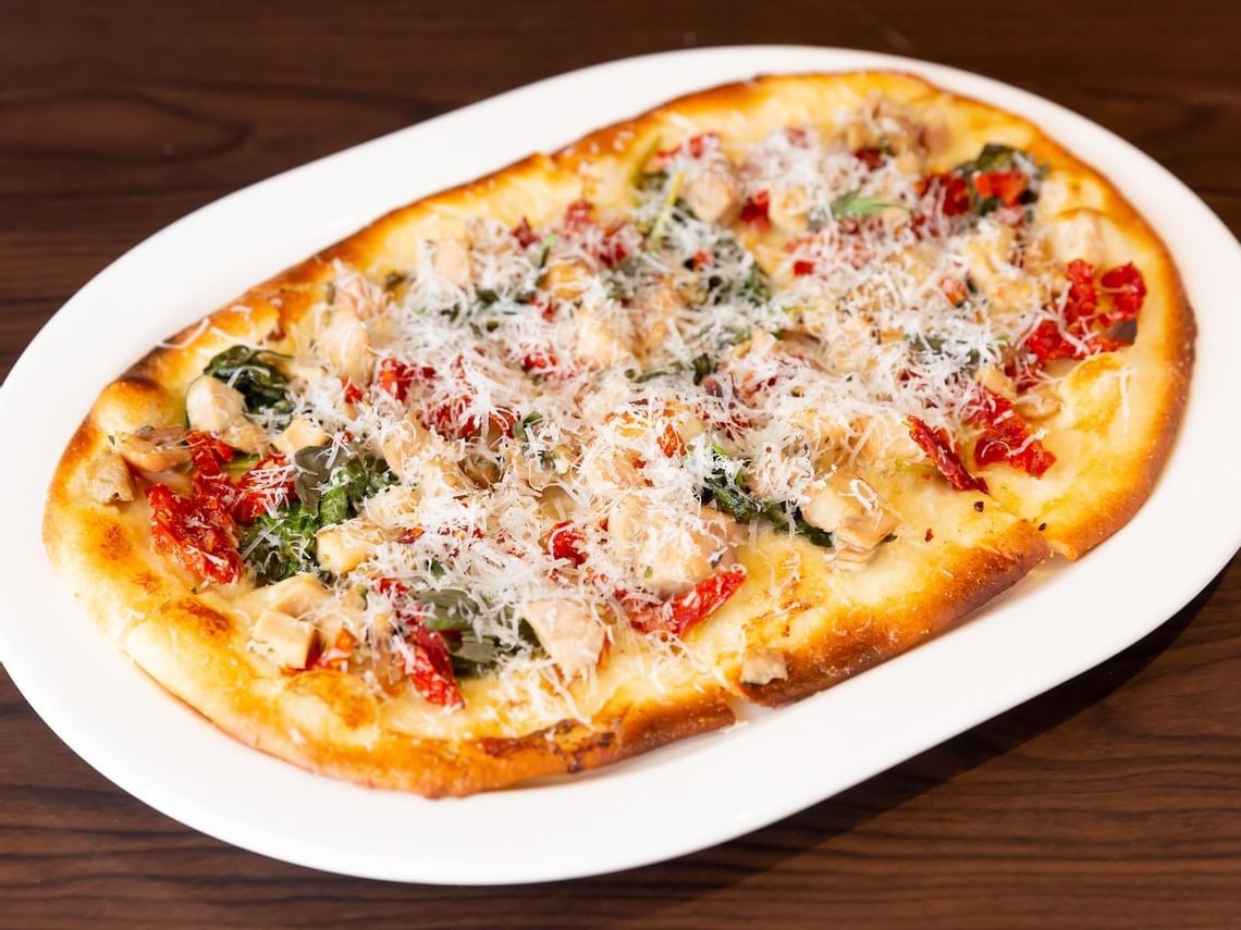 Stein Collection Dining | On-Mountain Options Nearby