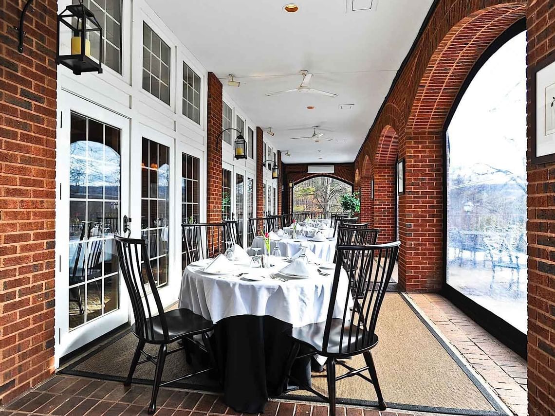 Evergreens Restaurant | Simsbury, CT | The Simsbury Inn