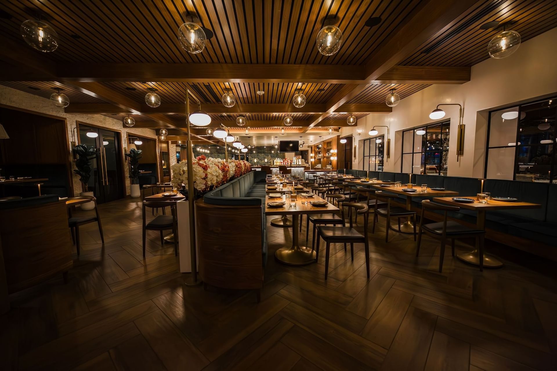 Selvin's Restaurant + Lounge