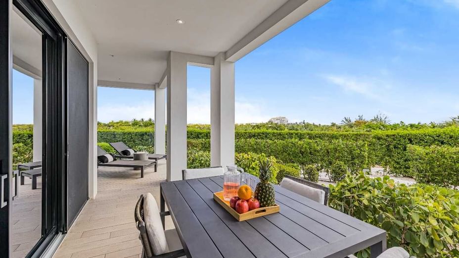 Luxury Two Bedroom Corner Ocean View | H2O Life. Style. Resort ...