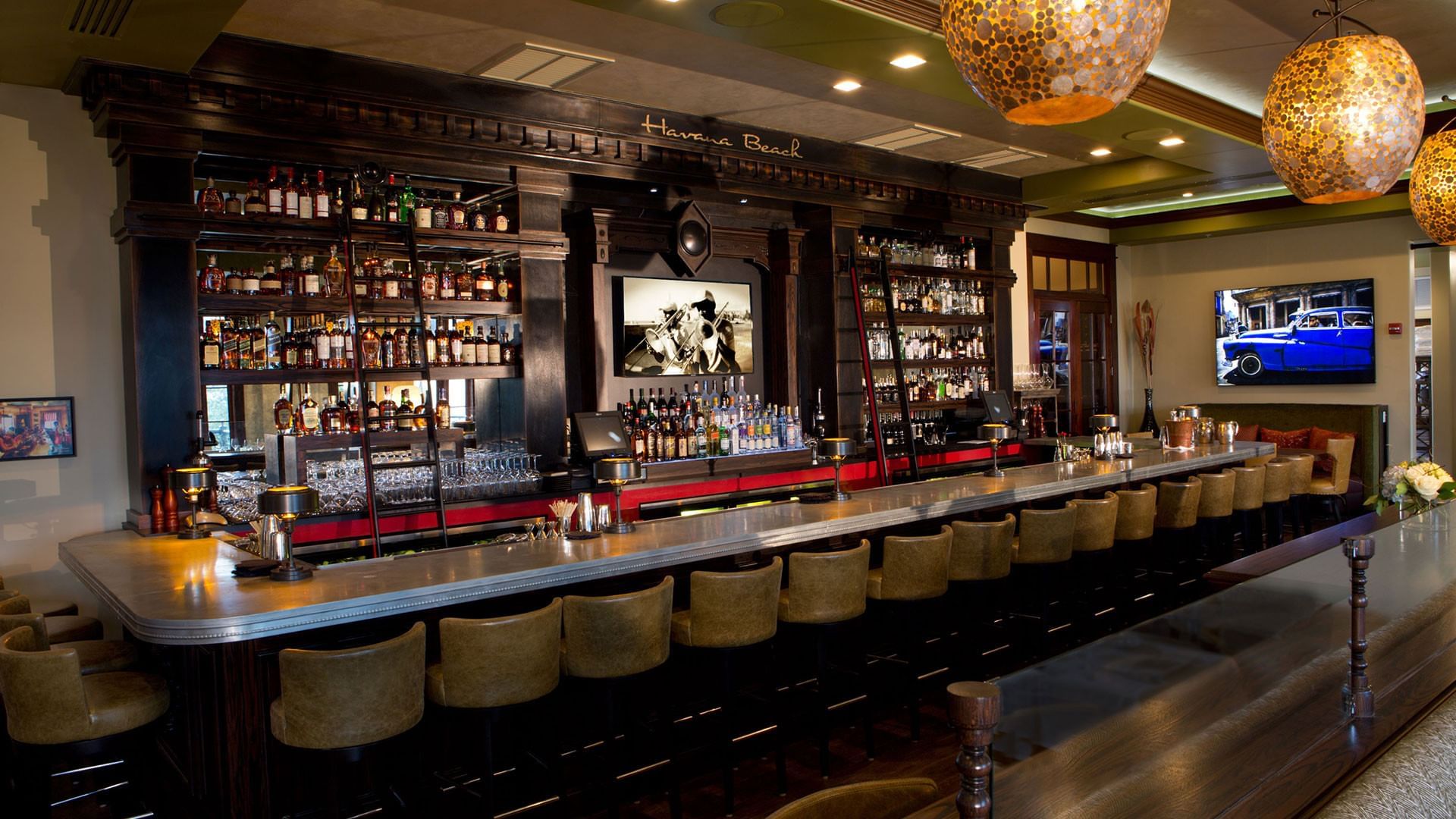 Bar - Havana Beach Bar & Grill