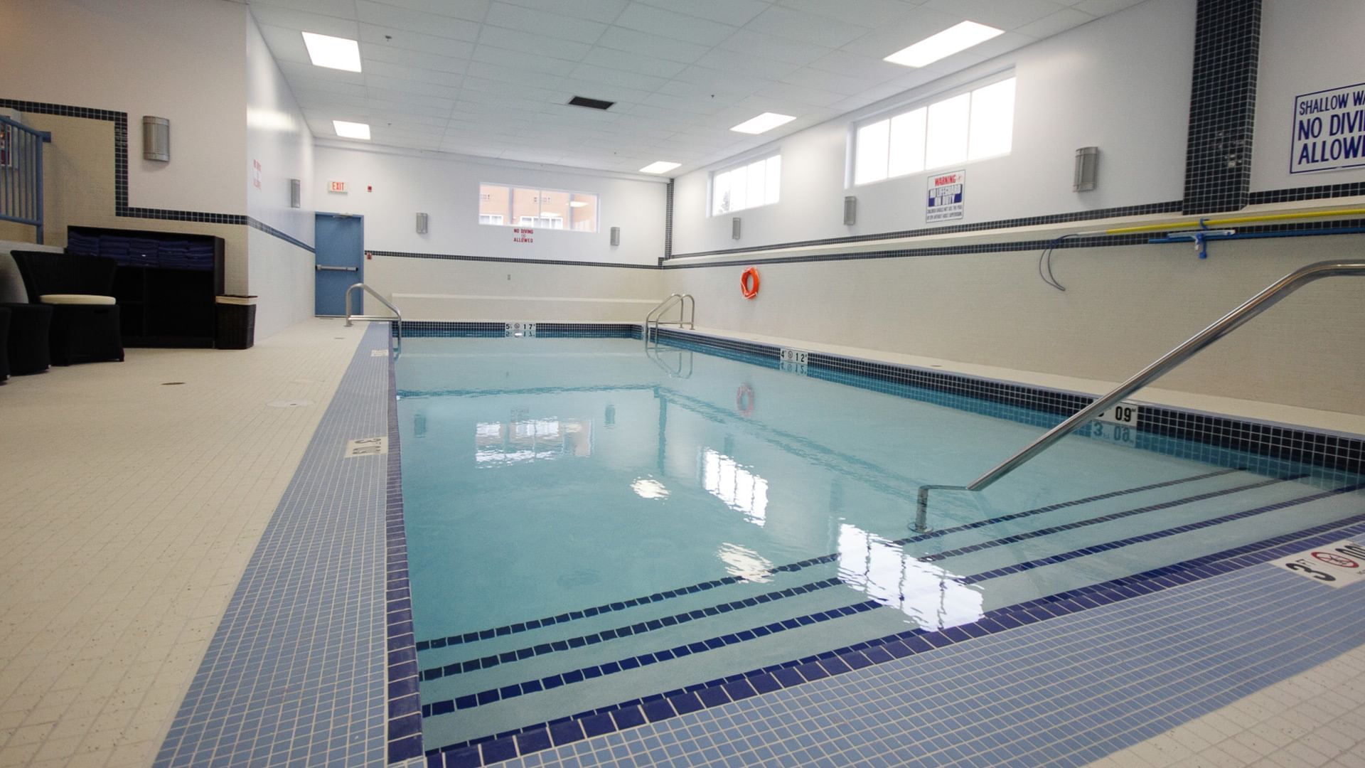 Amenities & Indoor Pool | Coast Lethbridge Hotel & Conference Centre