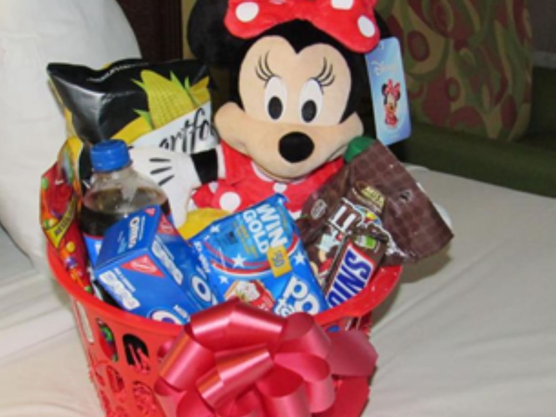 Big Minnie Pack $55.00* | Services and Amenities | Rosen Inn Pointe Orlando