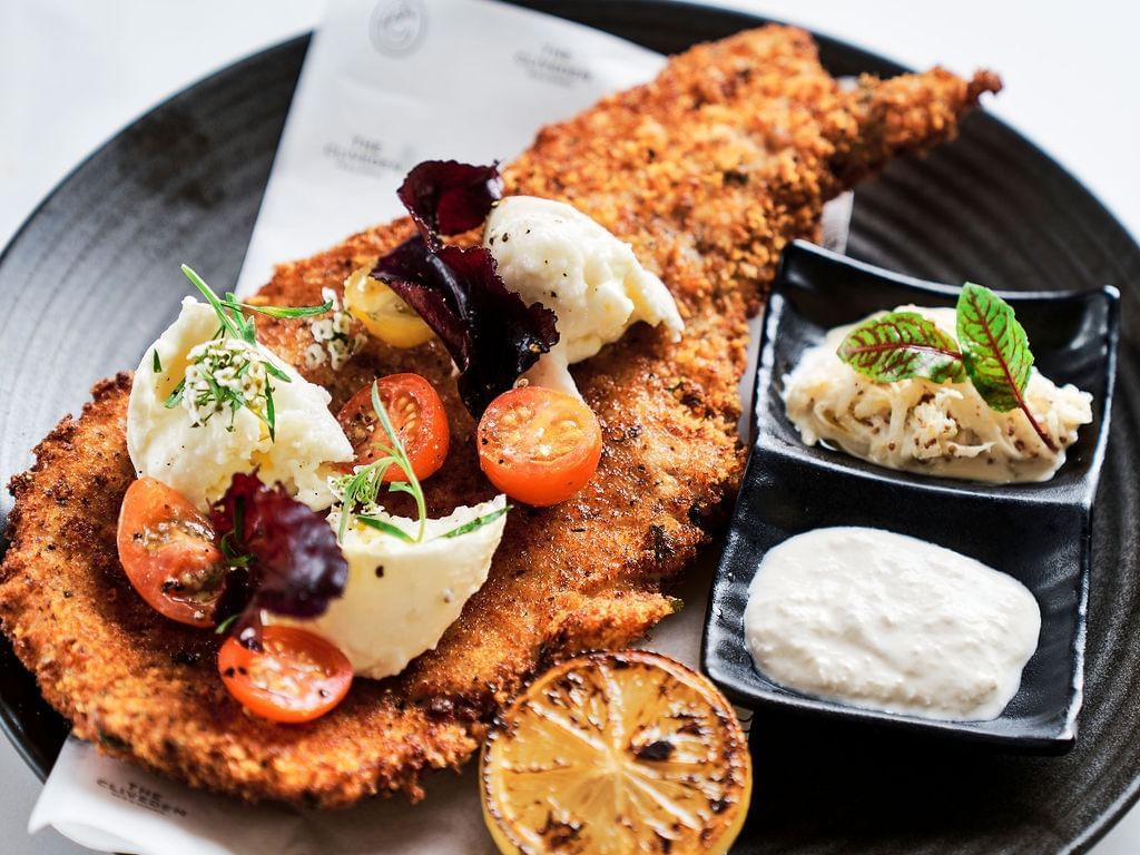 The Cliveden Bar & Dining | Pullman Melbourne Restaurant