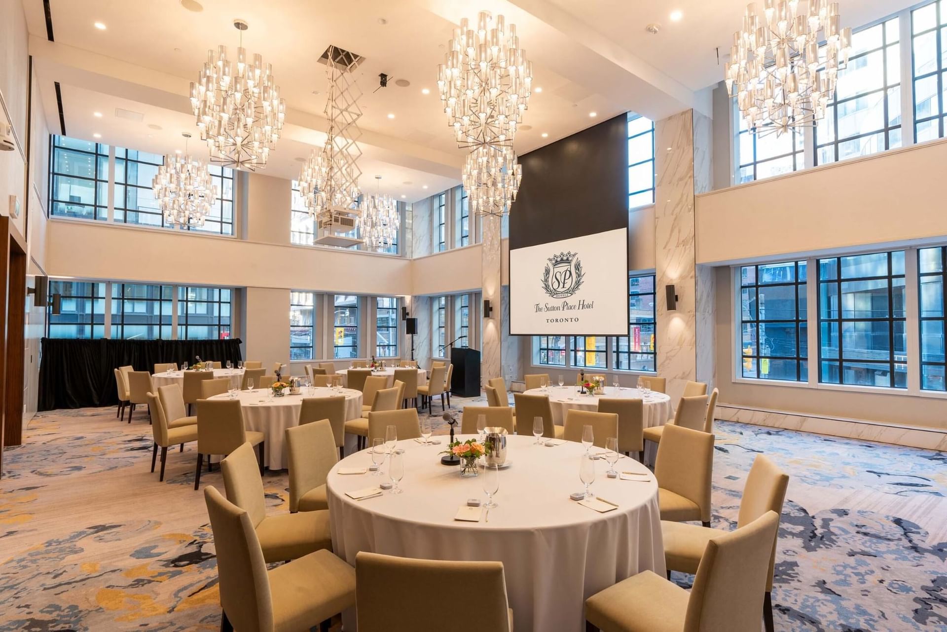 Hotels by Toronto Convention Center - The Sutton Place Hotel Toronto