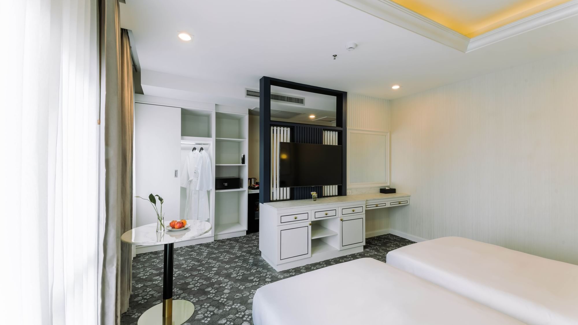 Deluxe Balcony River View | Eastin Hotel Vientiane Laos Accommodation