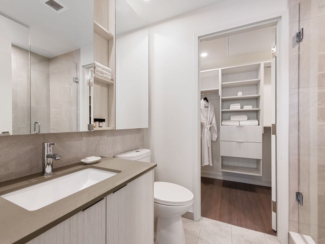 Signature Deluxe Two-Bedroom with Balcony | reStays