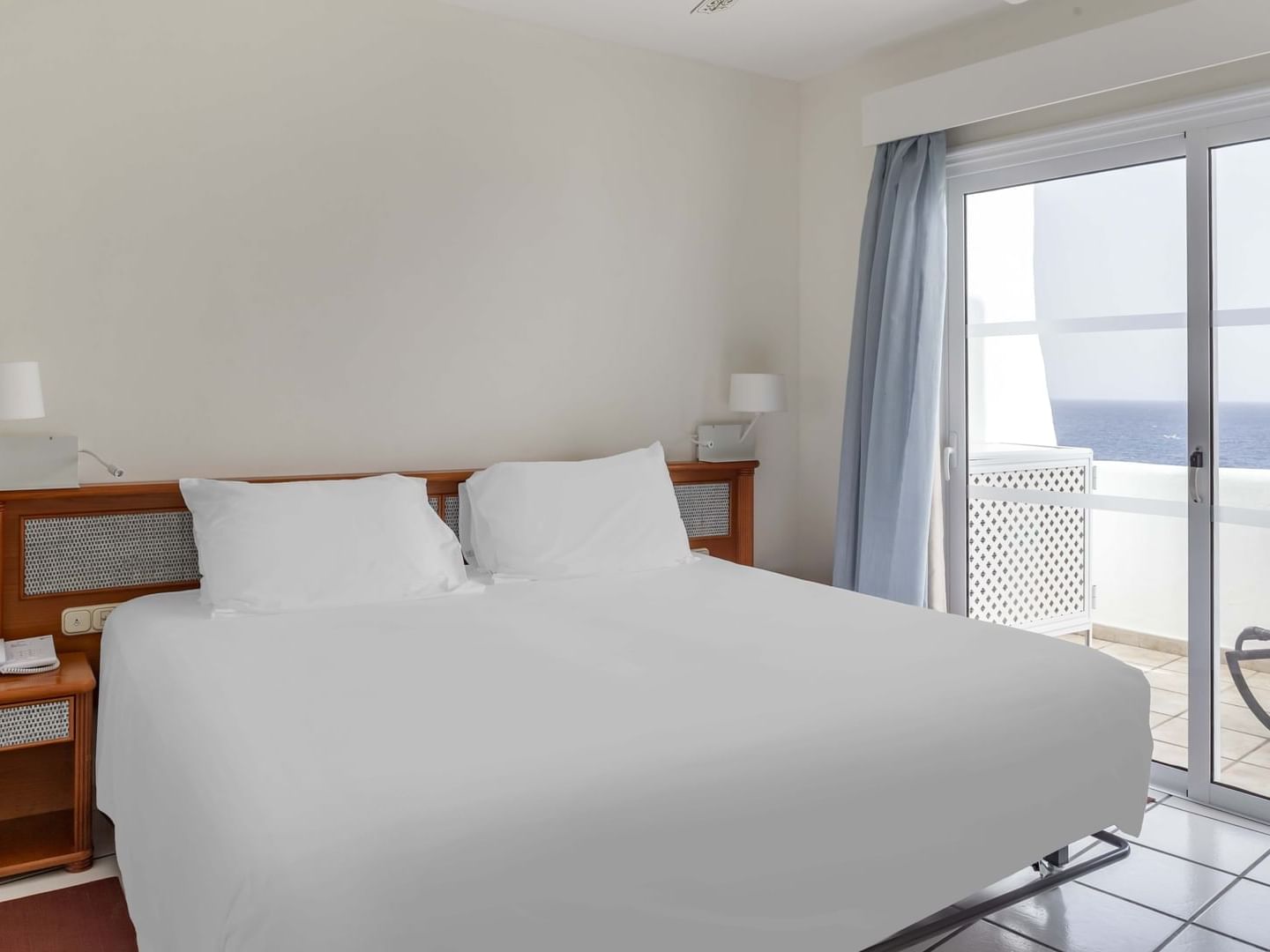 Tenerife Accommodation | Santa Barbara Golf and Ocean Club Rooms