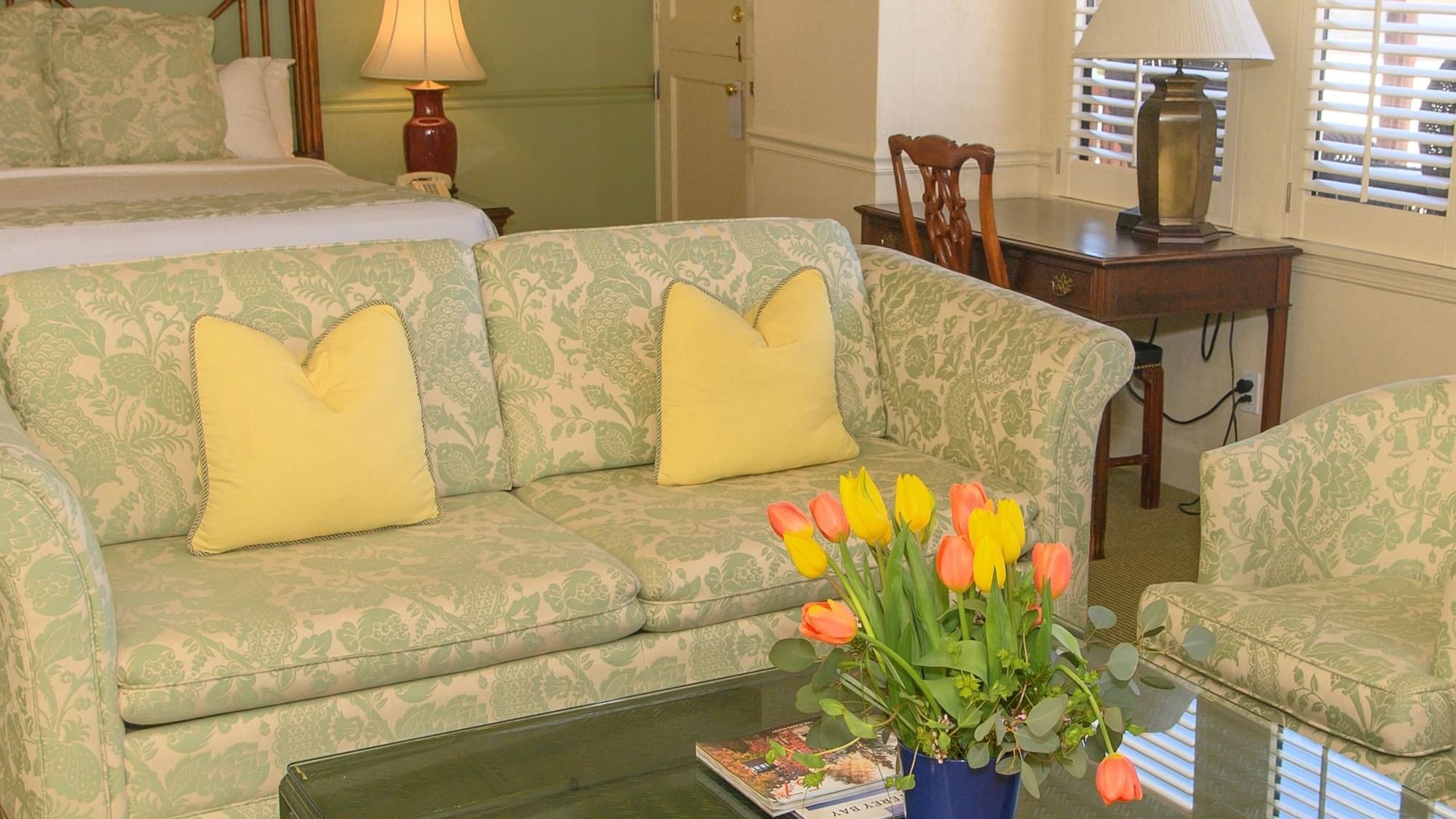 Deluxe King Studio Ocean View | Tally Ho Inn | Accommodation