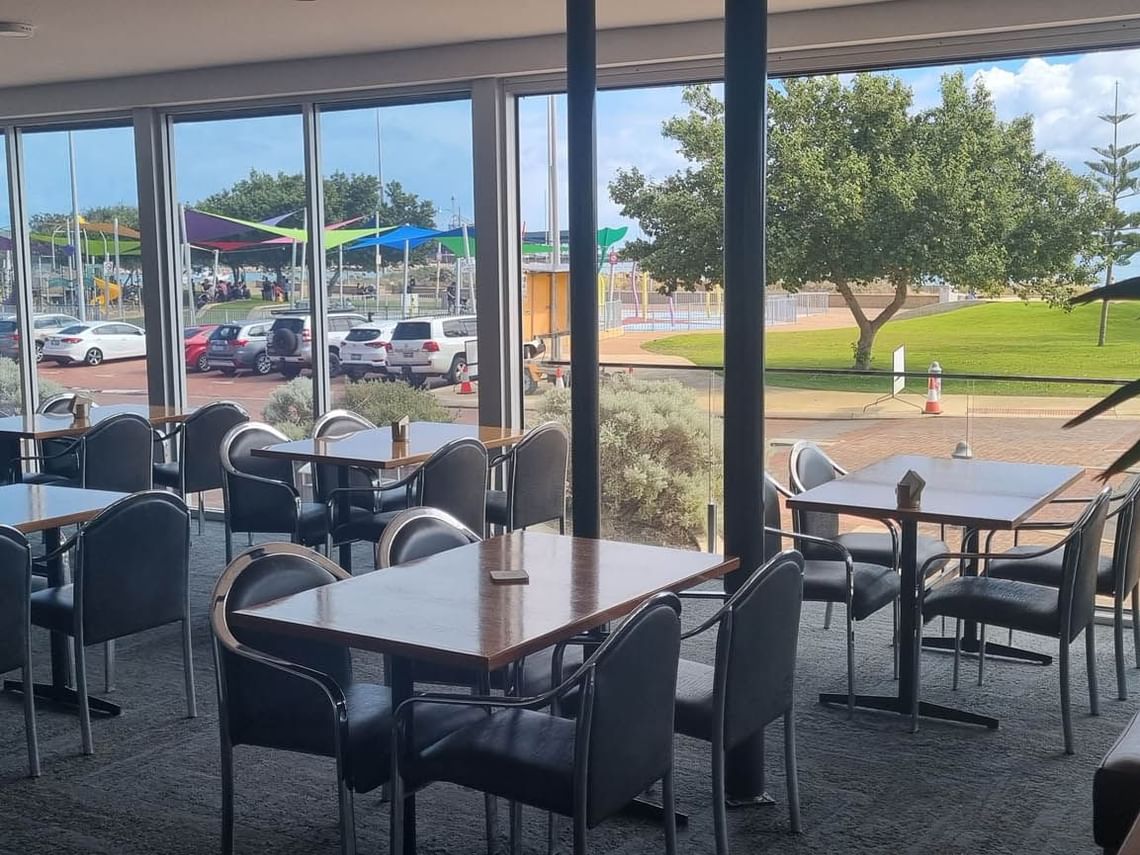 Sirocco Bar & Dining | Ocean Centre Hotel