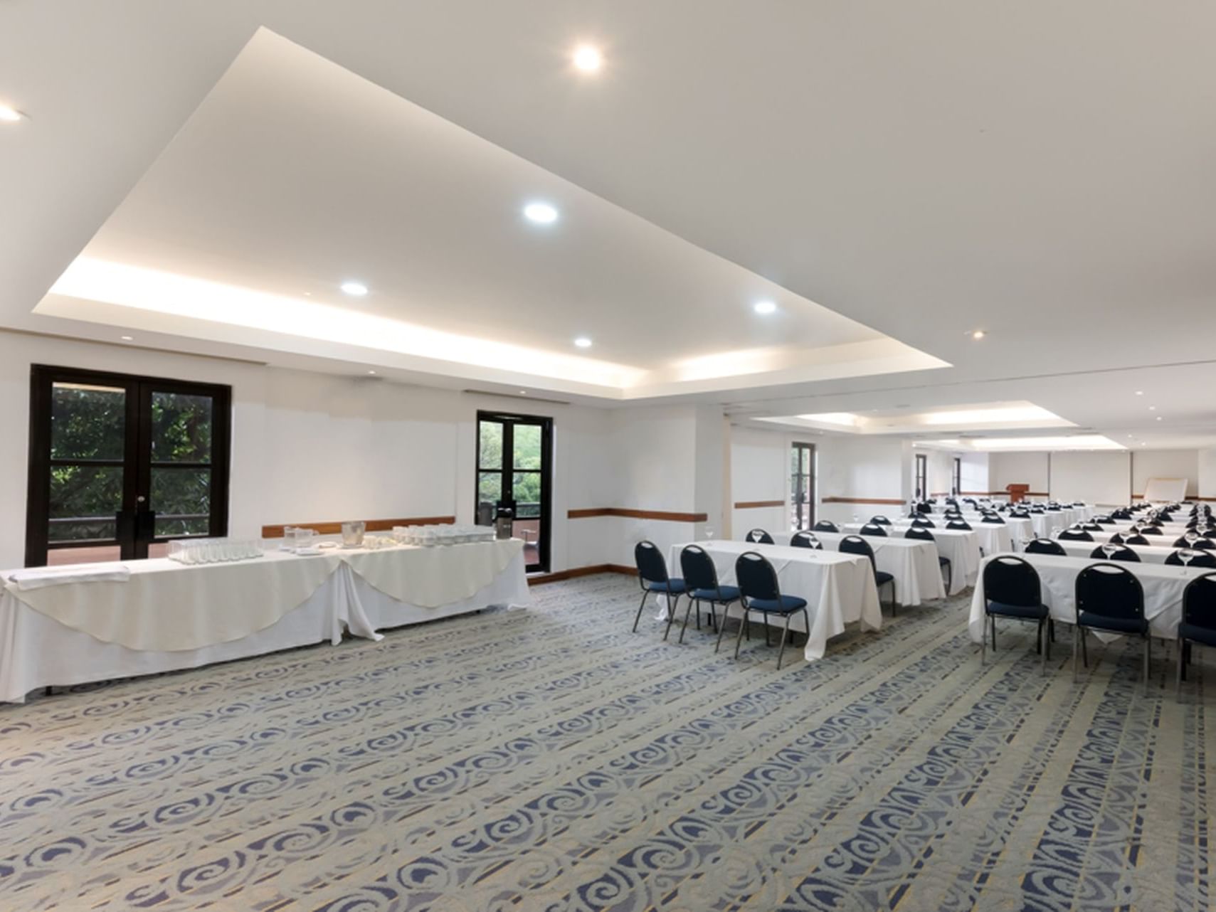 Madeira | Dann Carlton Medellín