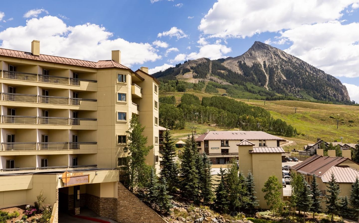 About Us | Elevation Hotel & Spa | Mt Crested Butte