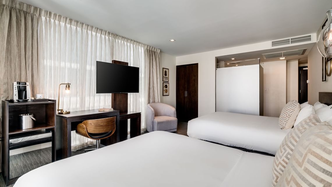 Premier Pool View Double Queen With Balcony | Berkeley Shore Hotel ...