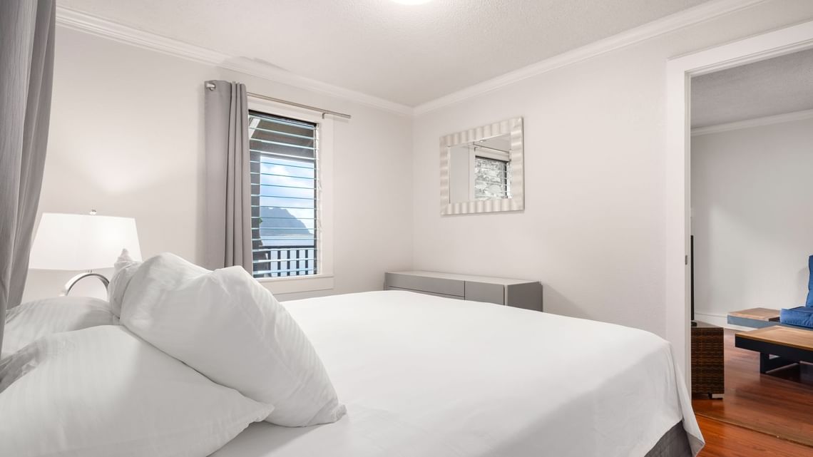 Two-Bedroom Waterfront Cottage | Paradise Bay Resort Accommodation