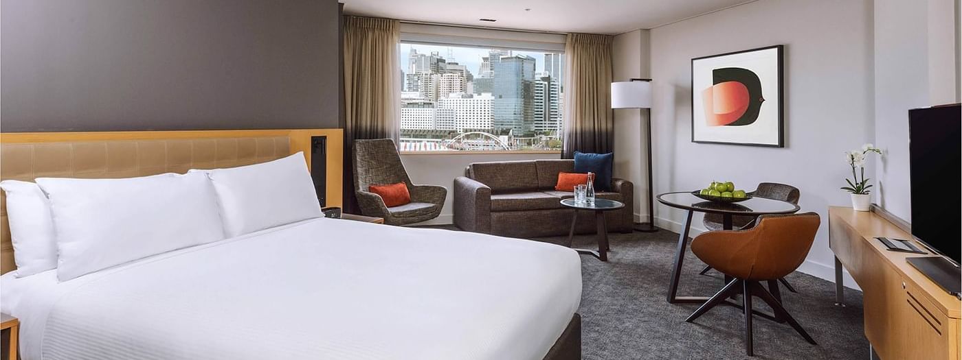 EXECUTIVE ROOM, 1 QUEEN BED, DARLING HARBOUR VIEW | Novotel Sydney on ...