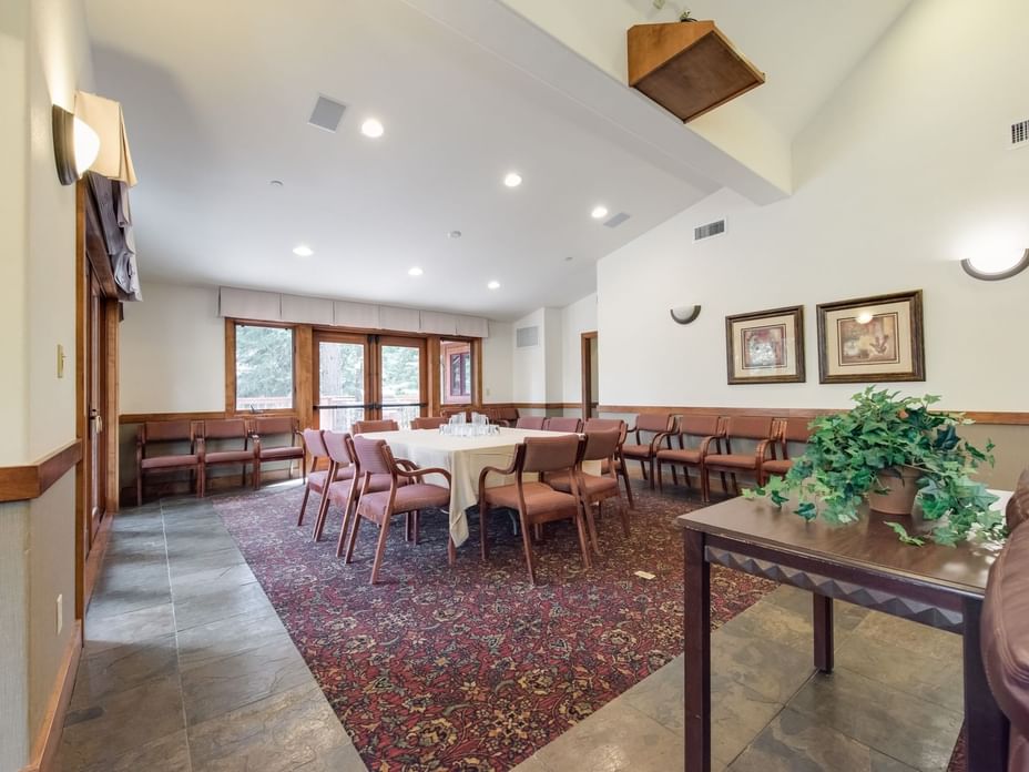 Alder Room | Meeting Rooms at Granlibakken Tahoe