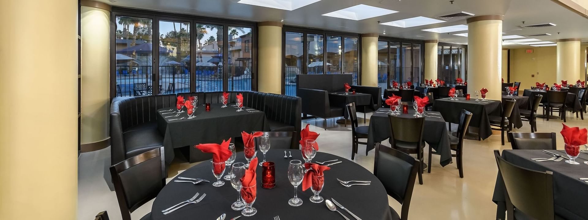 Hotel Restaurants in Las Vegas | Dining | Alexis Park Resort