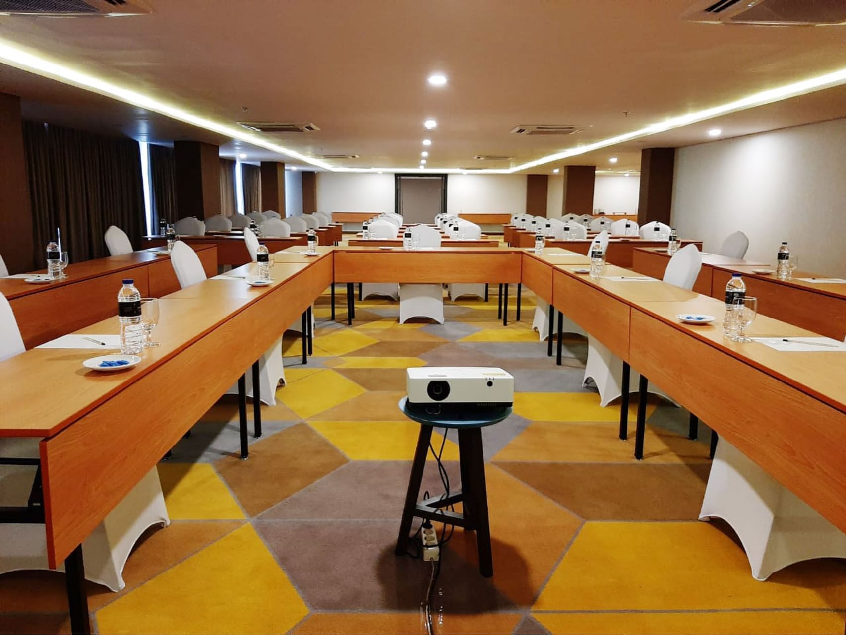 LK Pemuda Semarang Hotel & Residences, Indonesia | LKHG