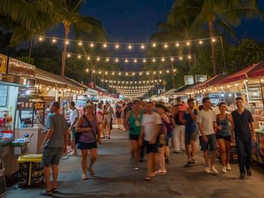Oʻahu Night Markets: Where to Shop, Eat, and Explore After Dark ...