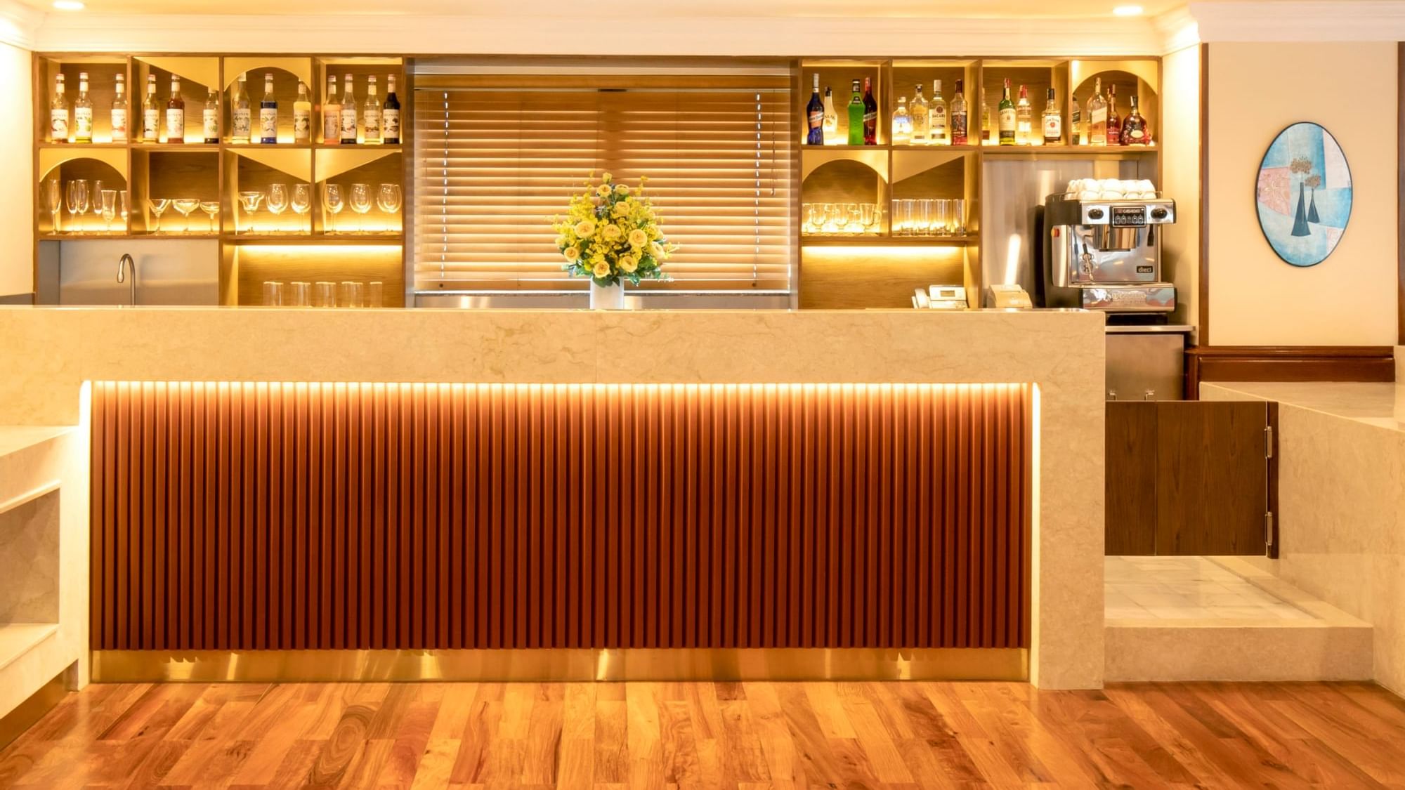 Sherwood Residence | The Club Restaurant & Bar