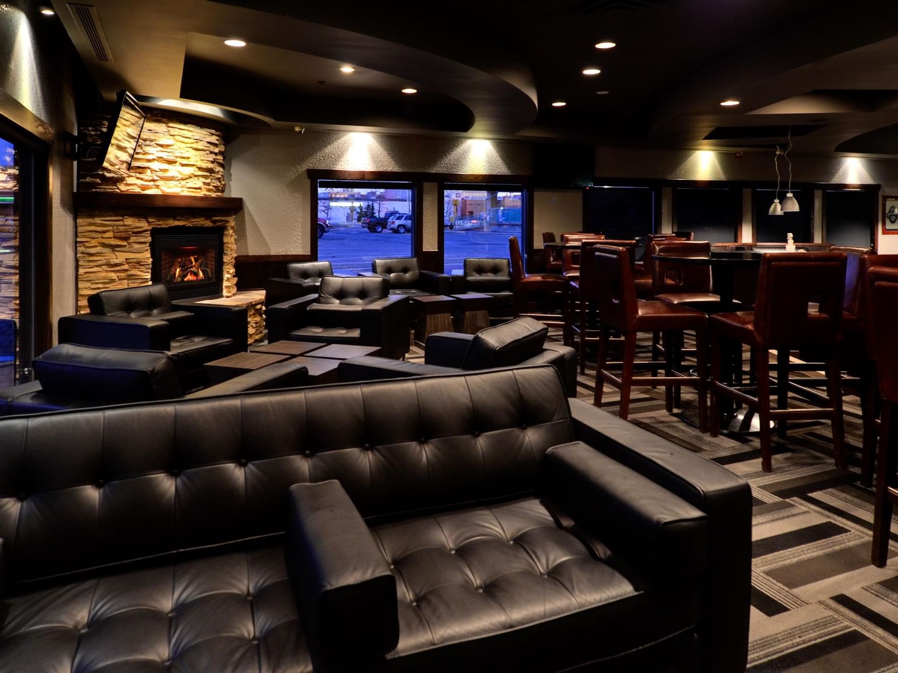 Denny's Grande Prairie | Sandman Hotel Grande Prairie Restaurant