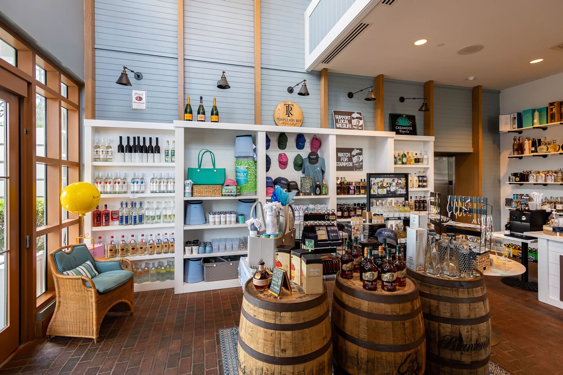 Package Store | FOOW Restaurant