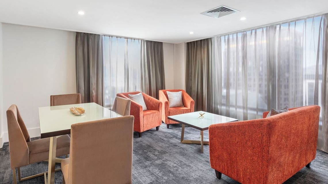 Deluxe Junior Suite | Rooms at James Cook Hotel