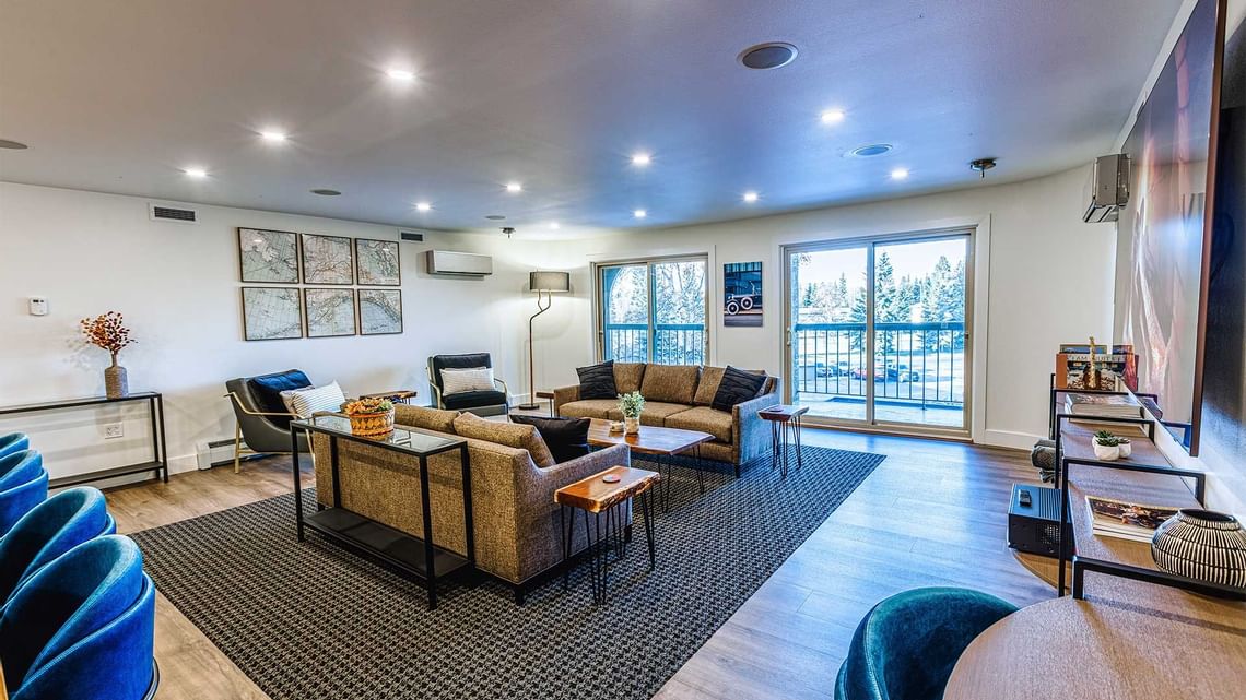 THE SUMMIT SUITE - Downtown Fairbanks Suites