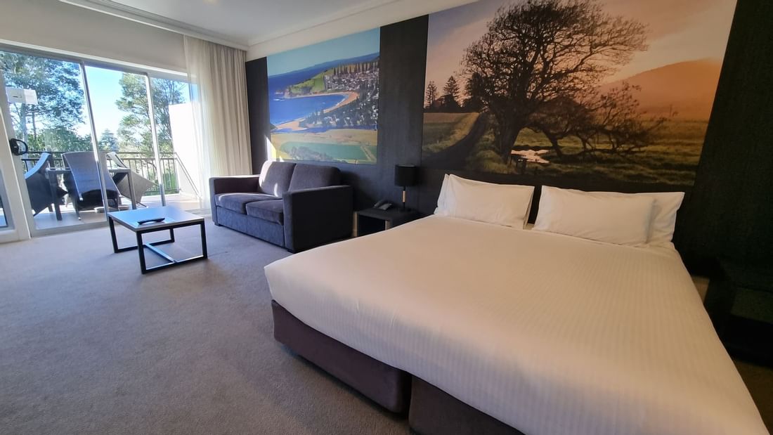 Deluxe King Balcony Room | Mercure Gerringong