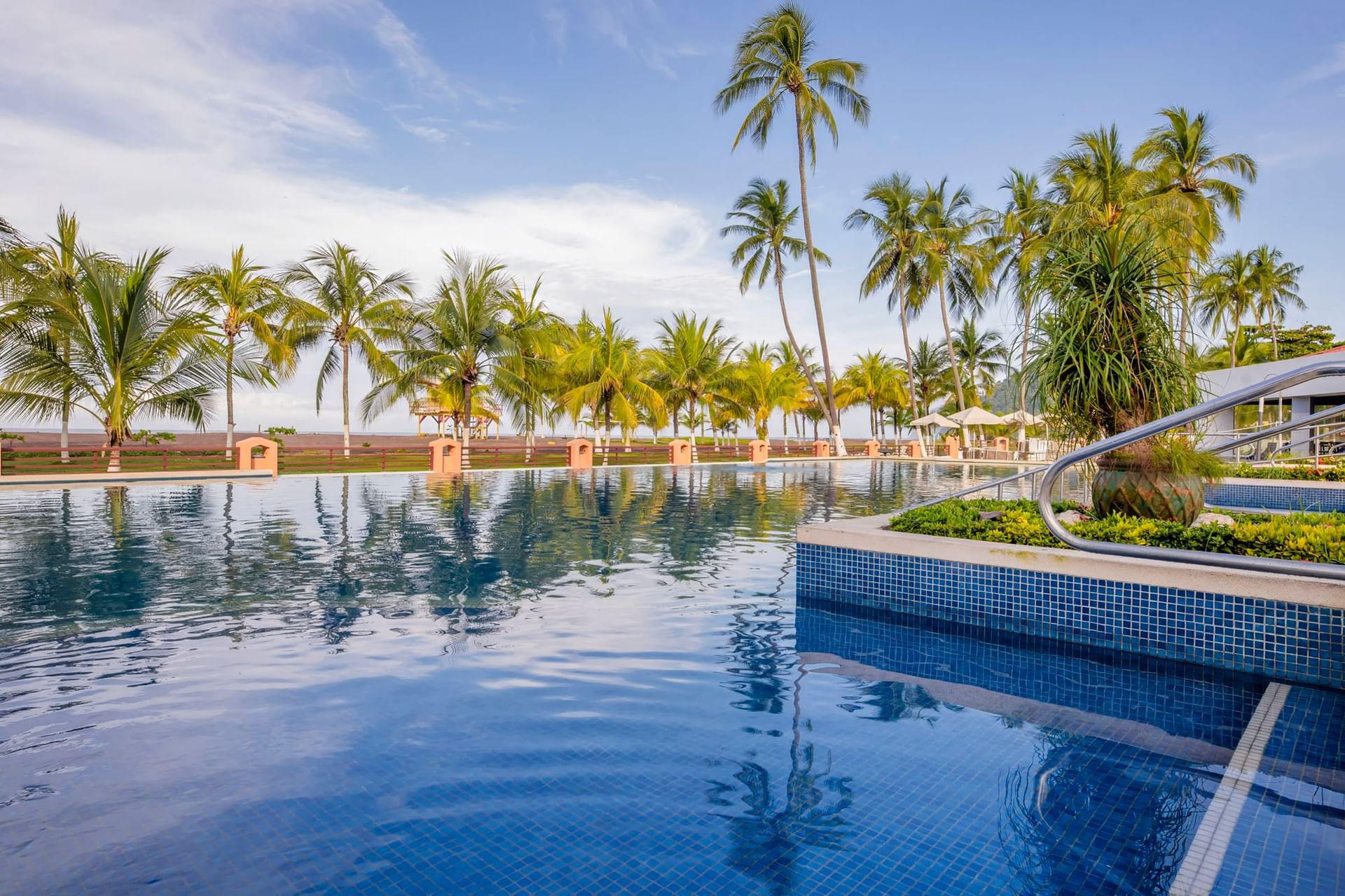 Best Western Jacó Beach Resort - Jacó Costa Rica Hotels