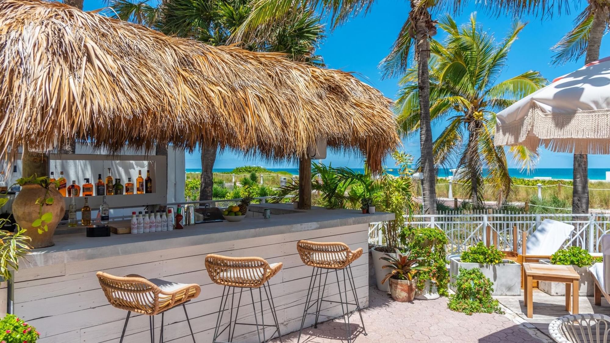 South Beach Lounges