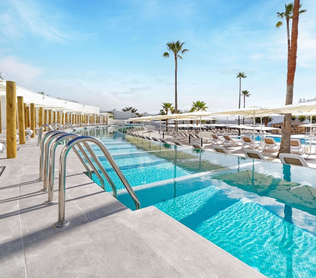 Deluxe Swim-Up Rooms | Labranda Golden Beach Accommodation