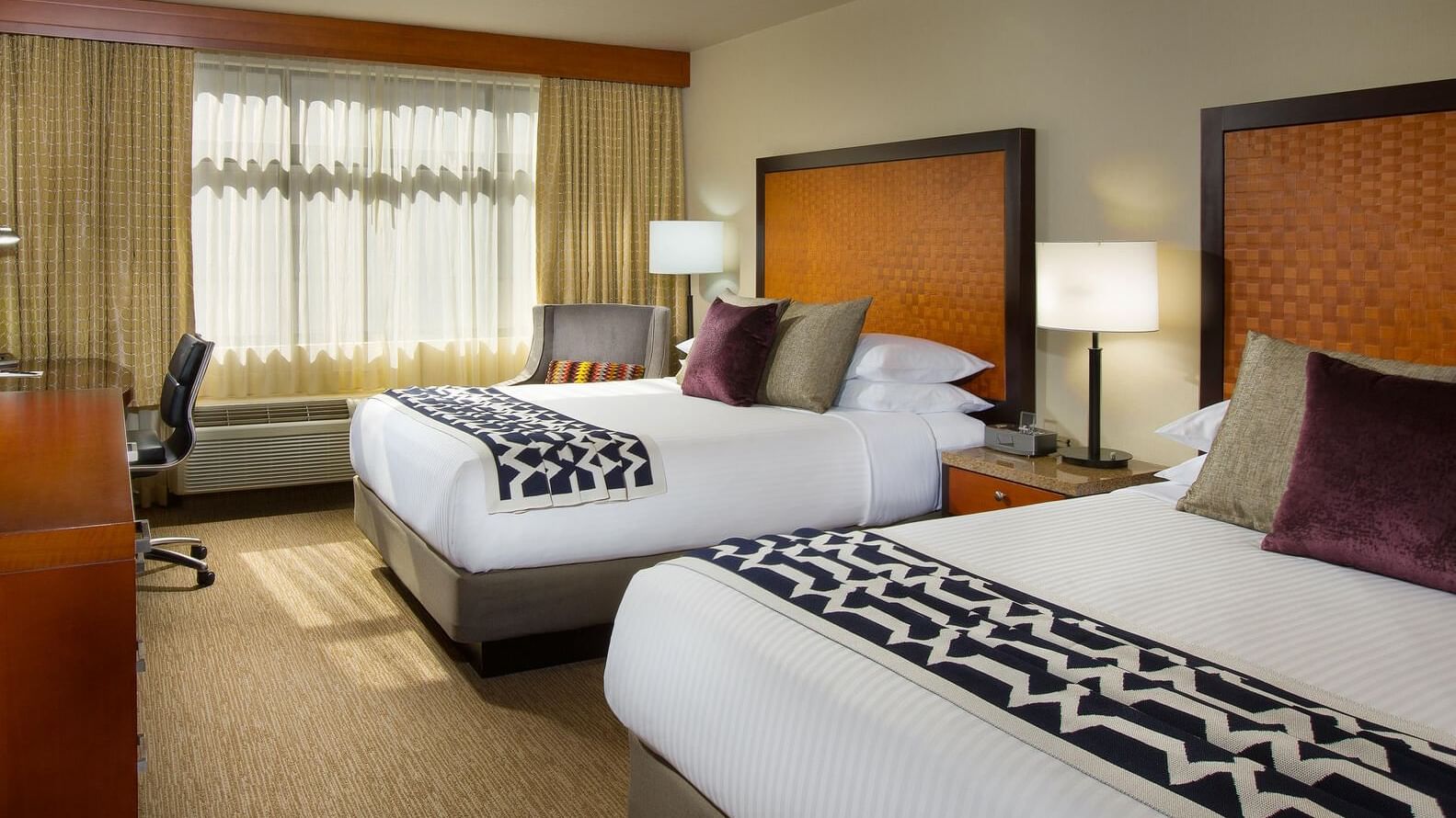 Accessible Traditional Double Queen | Accommodations in Seattle
