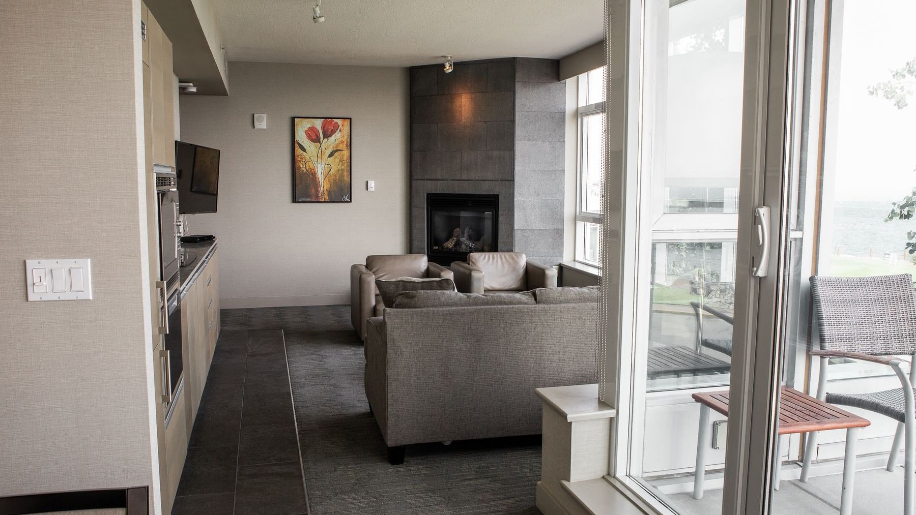 One Bedroom Signature Suite in Sidney BC - Sidney Pier Hotel & Spa