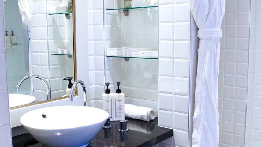 Premier Room – Atrium View | Hotel Rooms in Sydney