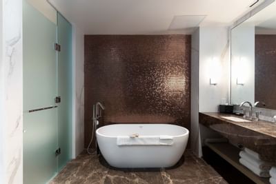 Downtown Toronto Hotel Gallery - The Sutton Place Hotel Toronto