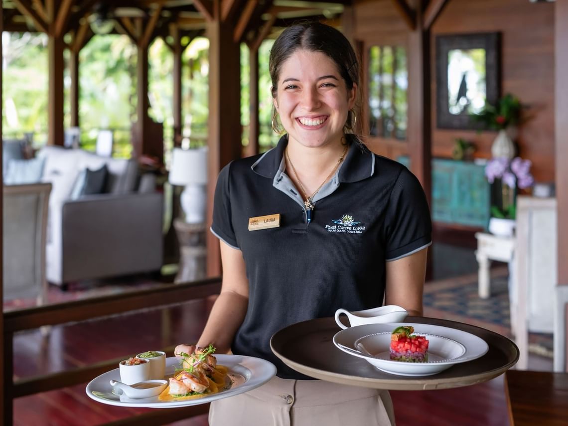 El Gavilan Restaurant | Dining at Playa Cativo Lodge