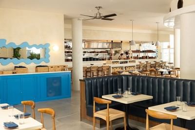 The Vagabond Gallery - Retro Hotel In Miami