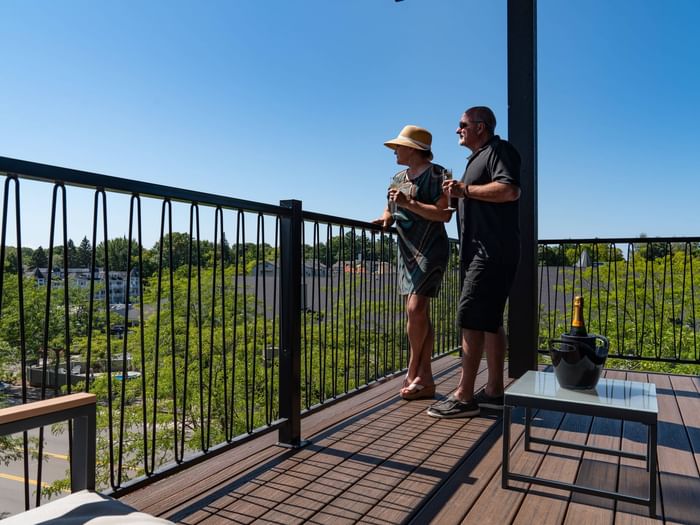 Welcome to The Earl | Charlevoix Hotels