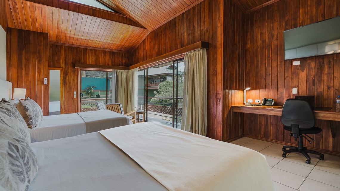 Garden View Queen | Ficus Sunset Suites Accommodation