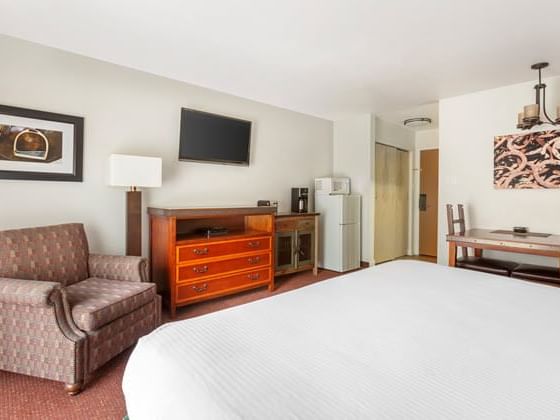 Studio Efficiency (Sleeps 2) | Kohl's Ranch Lodge Accomodations